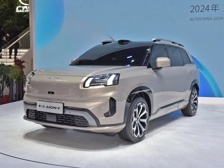 埃安全新SUV12.98万起！这7个版本怎么选？ - 知乎