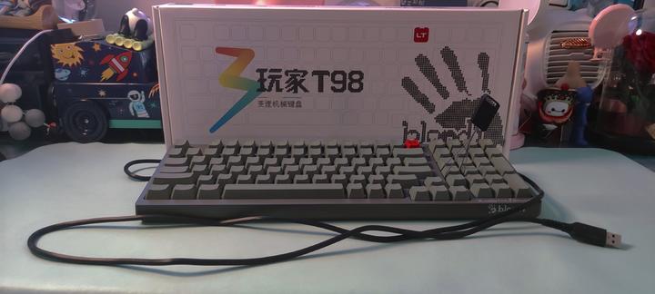 血手幽灵T98 3玩家变速轴键盘让你体验不同玩家的手速 - 知乎