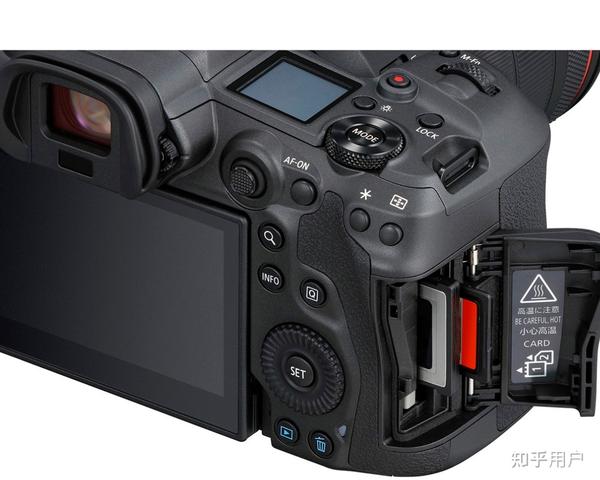 现在买佳能EOS R5还是索尼A7R4好？