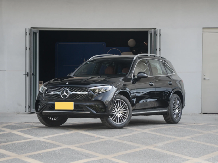 豪华属性完美延续，造型更粗犷，车机更智能，解读奔驰GLC - 知乎