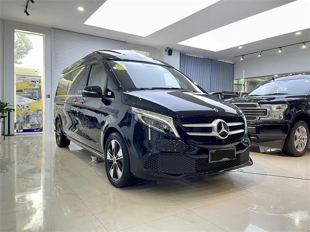 奔驰V260L高顶7座商务车,改装巴塞罗那版顶尖品鉴 - 知乎