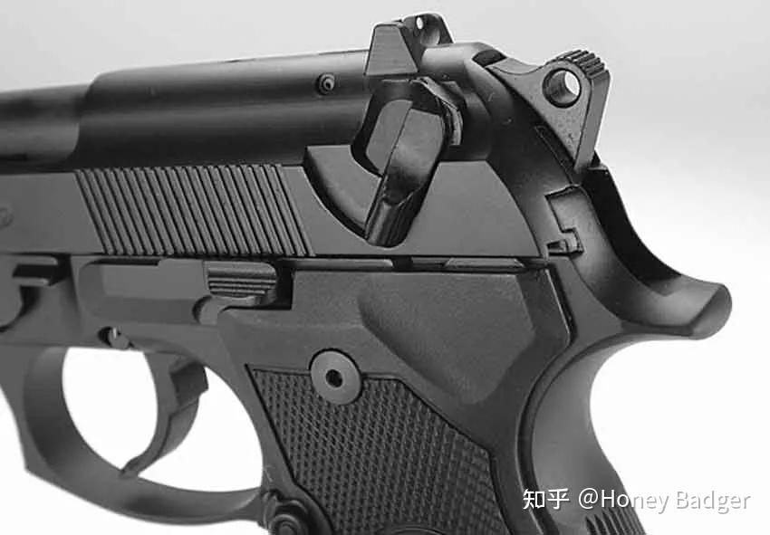 谁是92系天花板？新版Beretta 92DXR vs. 92FS实物大比拼 - 知乎