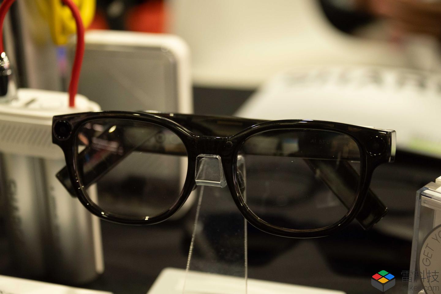 AI眼镜大战MWC25：AR显示是标配，生态互联成下半场焦点 - 知乎