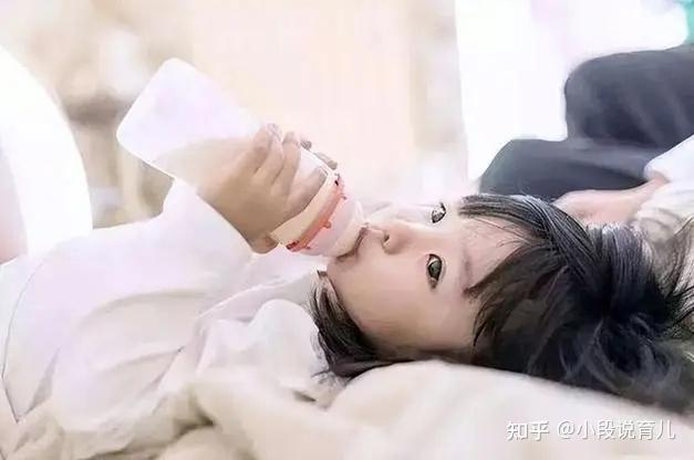 四个月宝宝喂养全攻略:一天奶量、喂养安排与注意事项 知乎