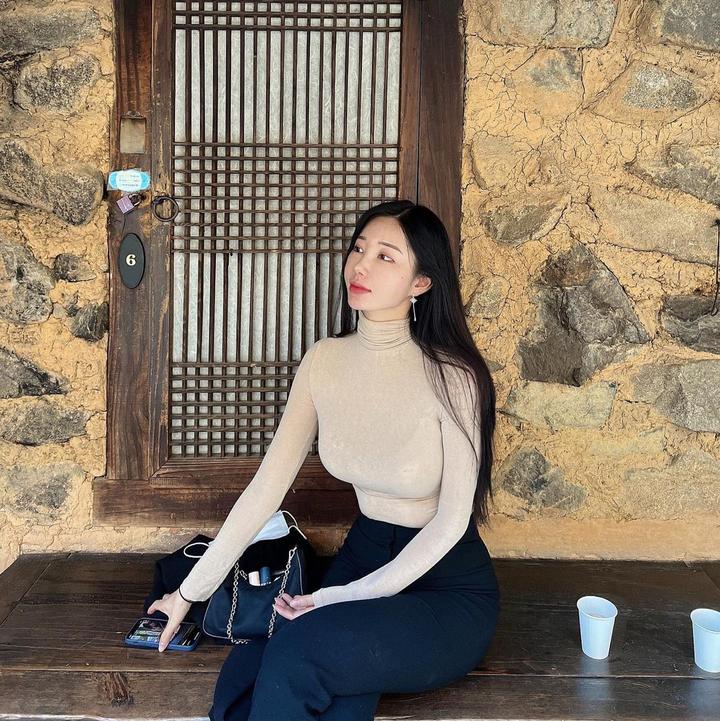 1米74，56kg，极品身材啊，竟然是生过孩子的宝妈 - 知乎