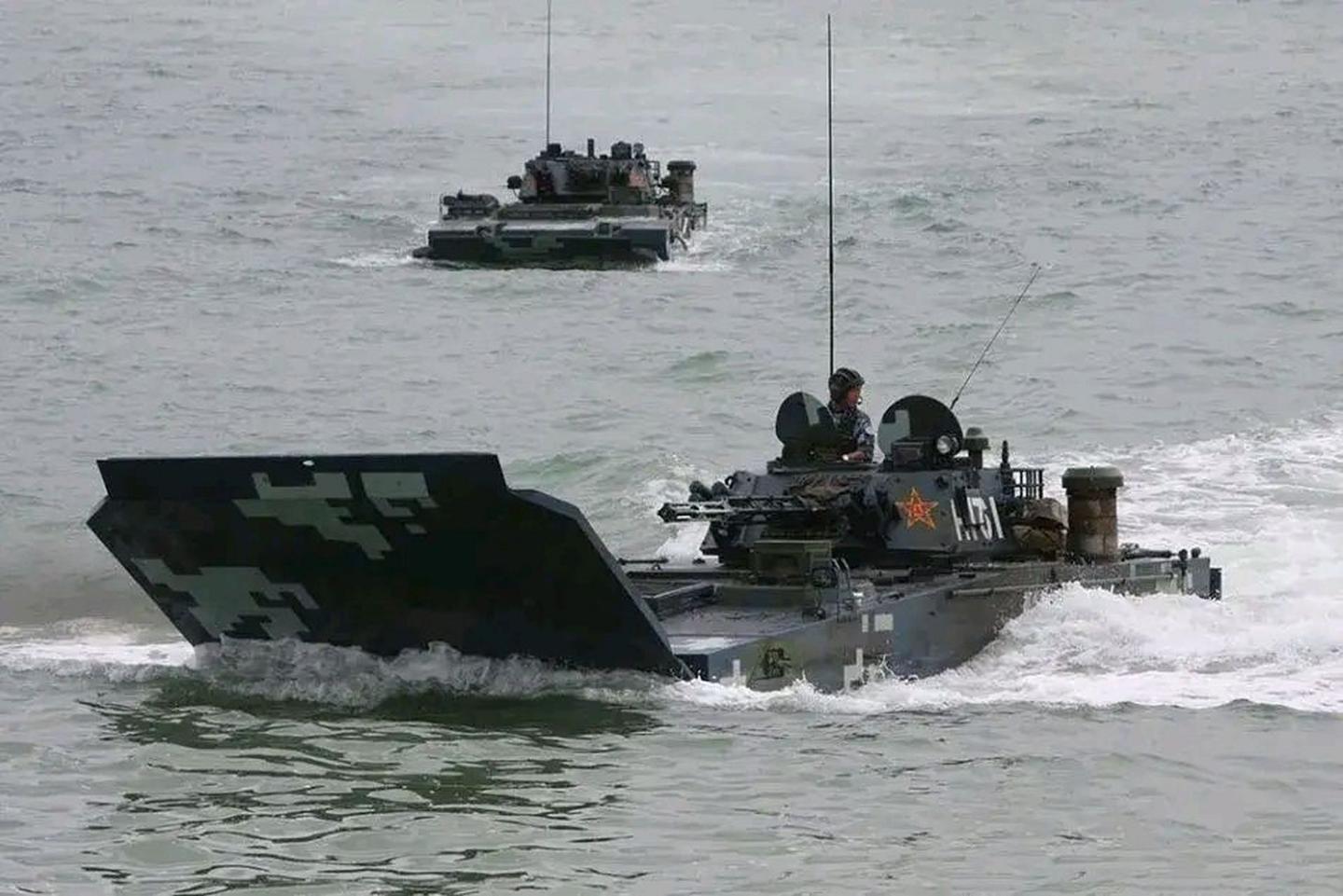 ZTD-05式两栖突击车我军先进的两栖作战装备 - 知乎