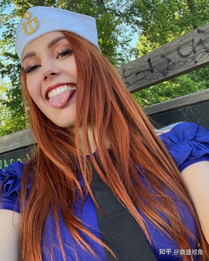 查理·雷德 (Charlie Red)来自捷克共和国的美女 - 知乎