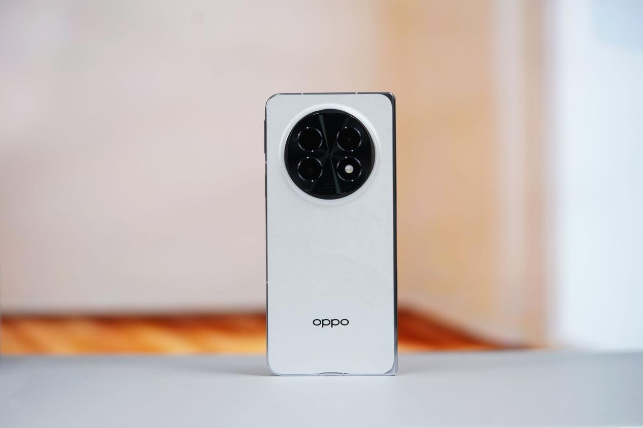 OPPO Find N5和华为Mate X6，折叠手机巅峰对决，哪款值得买？ - 知乎