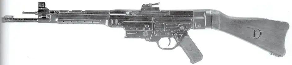 施迈瑟的极简突击步枪：StG45(H) - 知乎