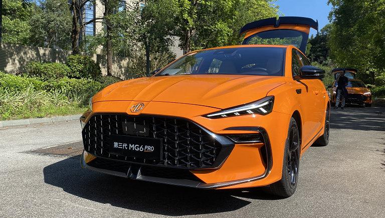 年轻人的第一台轿跑，MG6 PRO出厂即改装，运动值拉满 - 知乎