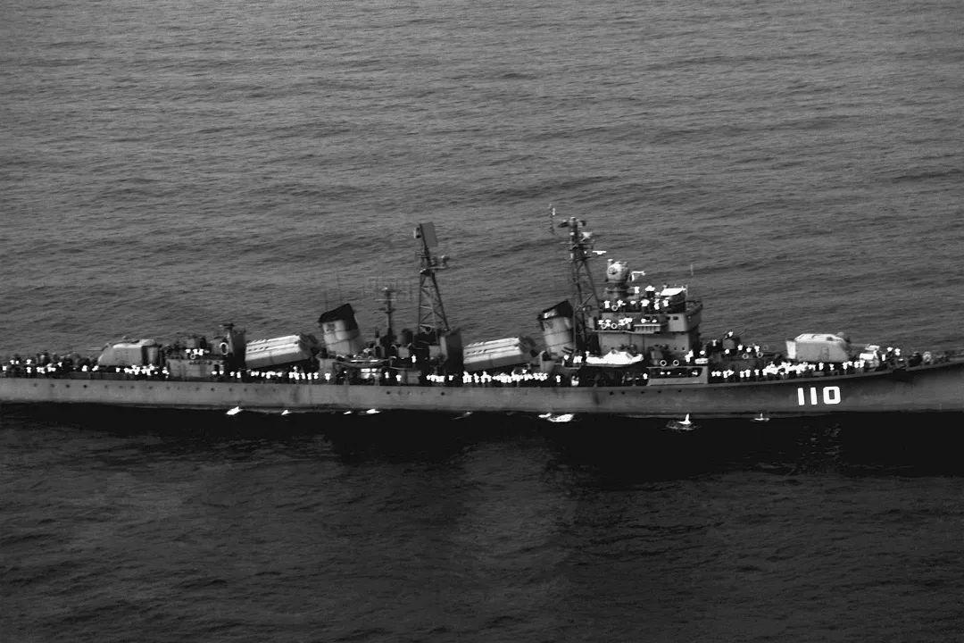 如何评价051C型导弹驱逐舰? - 知乎