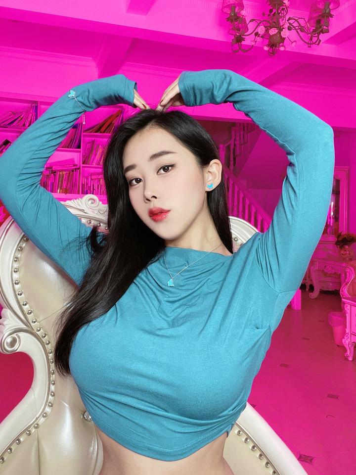 张老师微密圈写真及视频写真合集【12套+3.84G】 - 知乎