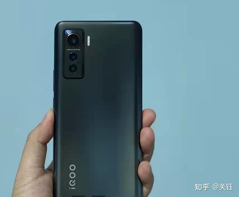 iqooneo5和iqoo5怎么选择？