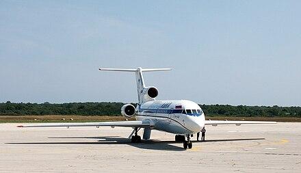 雅克-42 / Yakovlev Yak-42 - 中英文维基百科词条融合，由辽观搬运、翻译、整合 - 知乎