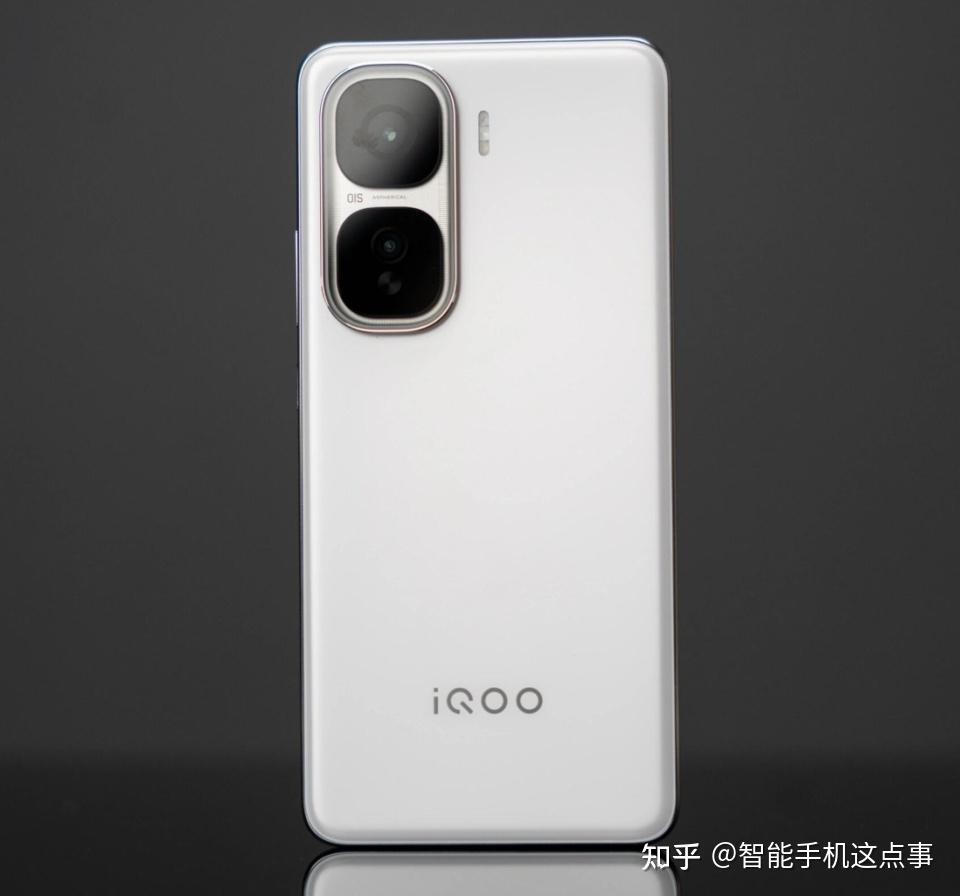 iQOO Neo11系列：测试配置已公布！iQOO 15 Ultra：一英寸镜头！ - 知乎