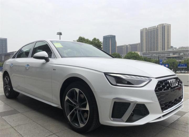2020款奥迪A4L提车记，性能均衡，外观好看，这价格买的算便宜吗 - 知乎