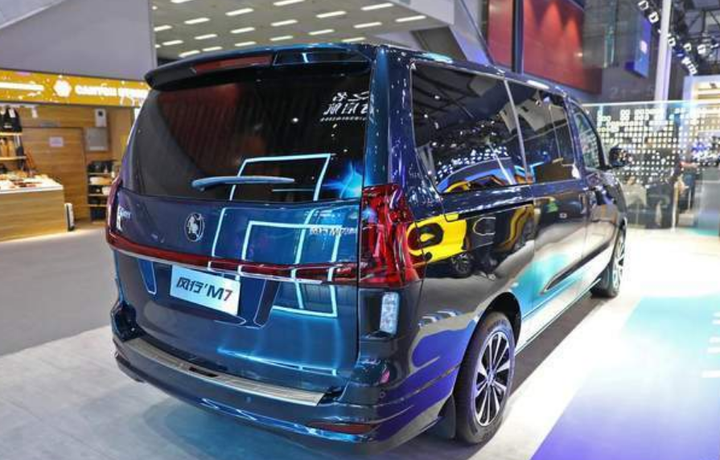东风打造航空级别mpv，风行M7领爵版将上市 - 知乎
