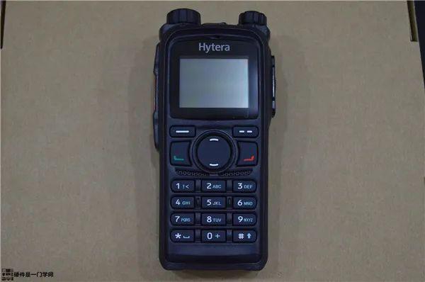 不愧为旗舰，海能达PD780专业数字对讲机开箱 - 知乎