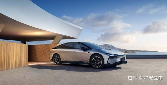 小鹏p7+大火，56E平替新选择！ - 知乎