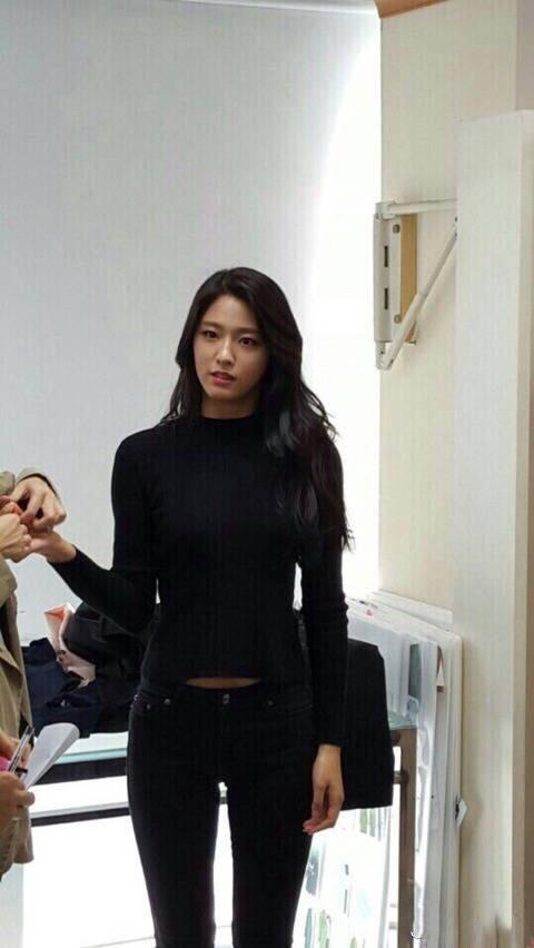 女明星究竟可以有多瘦？ - 知乎