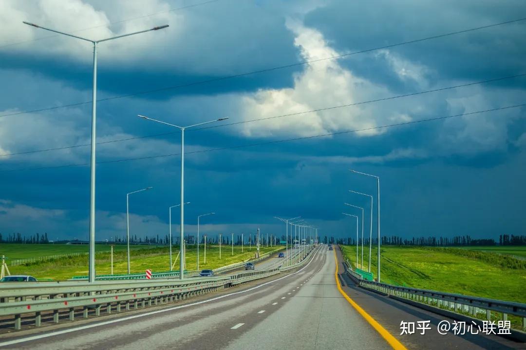 highway和freeway的区别是什么？“高速公路”到底应该怎么说？ - 知乎