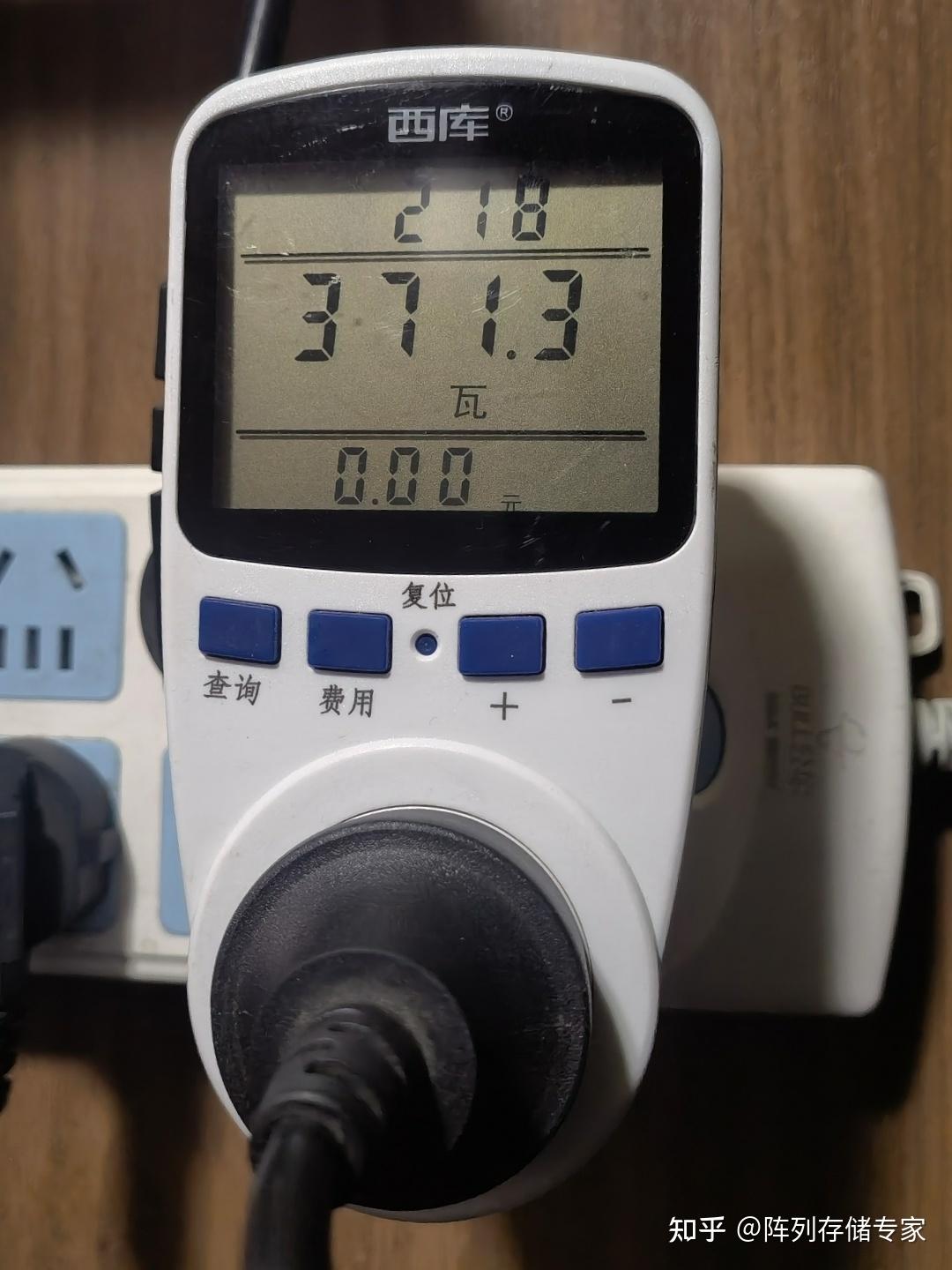 装了一个truenas，很失望。24盘ZFS RAIDZ2，25g网卡直连拷贝速度拉胯，滚动更新。 - 知乎