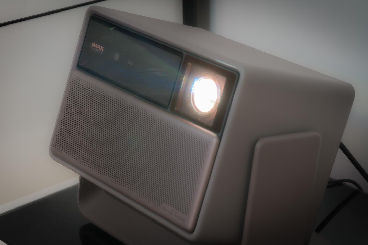 强大又好玩的专业级游戏投影仪——极米RS20 Plus - 知乎