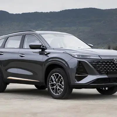 全新长安CS75PLUS iDD曝光 尺寸超比亚迪宋 压力来到了哈弗H6 - 知乎