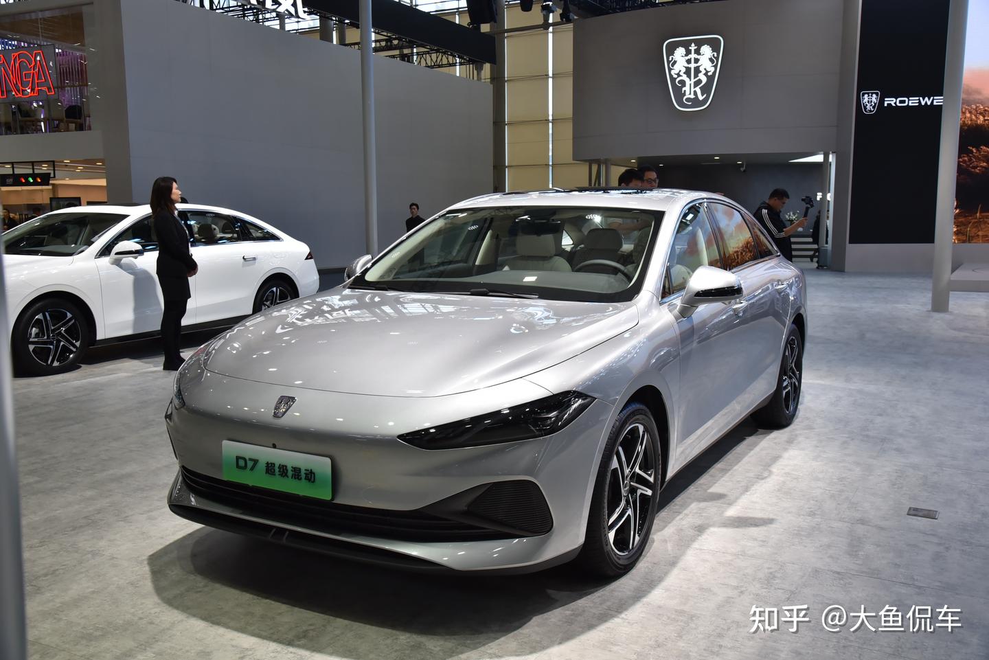 最高优惠1.6万，1.5L插混+B级车定位，荣威D7 DMH香吗？ - 知乎