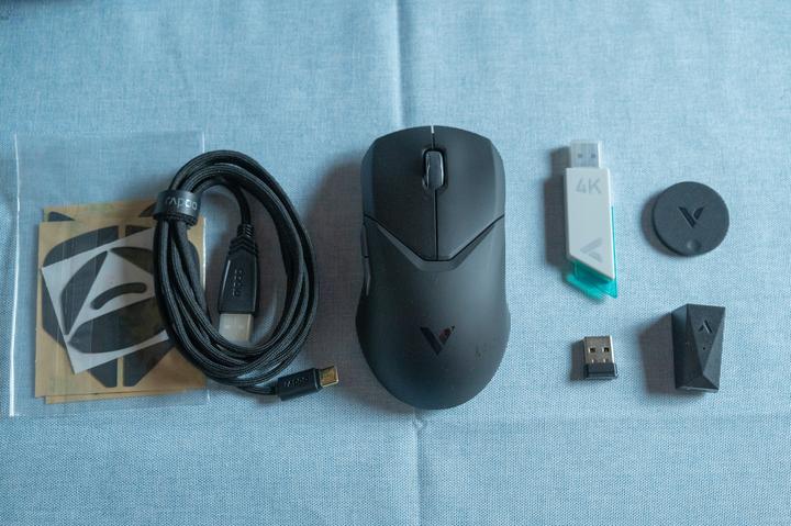 更轻更快更耐用，重量79g，支持4KHz回报率的雷柏VT9上手 - 知乎