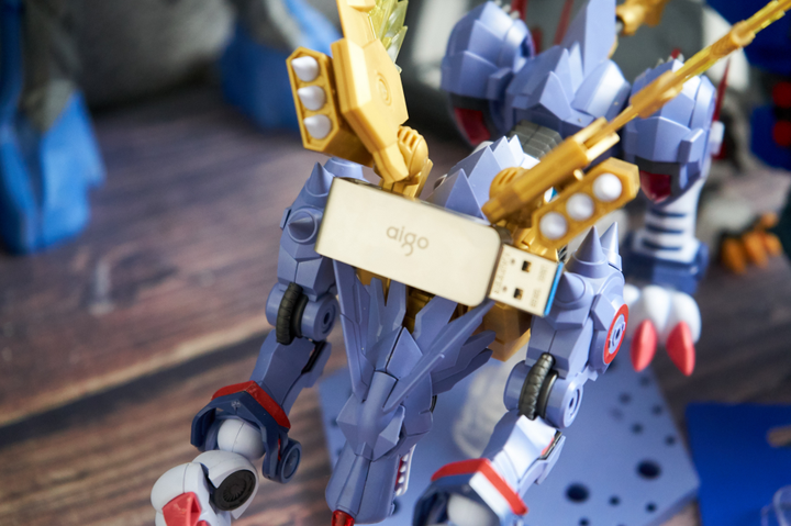 70块就能买到的大容量高传输办公利器：爱国者aigo U330 - 知乎