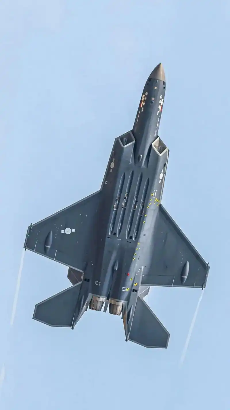 中国的歼35A可以吊打十架韩国的KF21吗? - 知乎