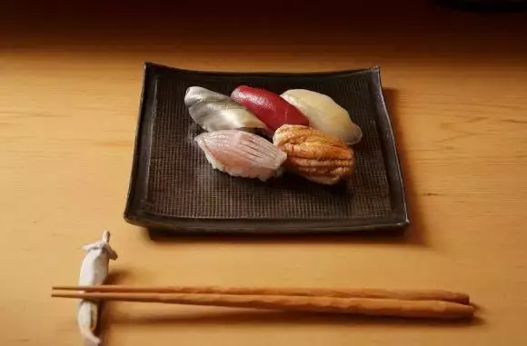 好吃爆了！日本最顶级的五家寿司店！ - 知乎