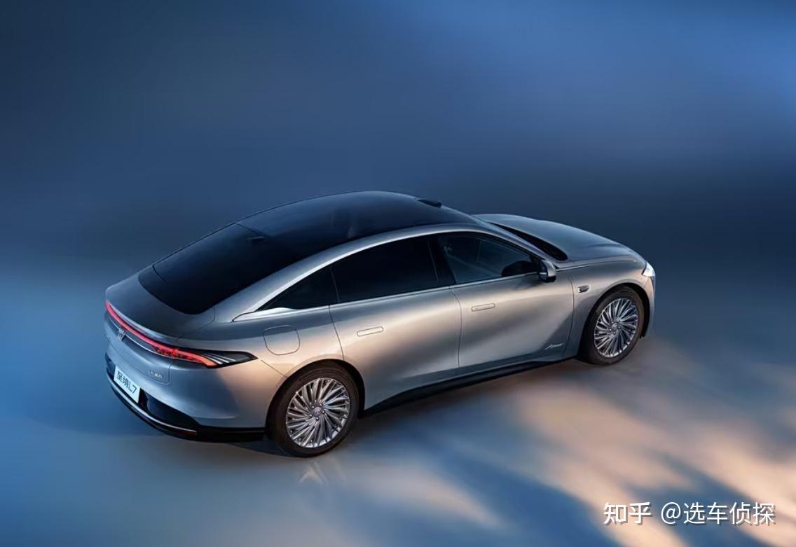 别克至境L7，首搭高通8775芯片，纯电续航302公里的增程轿车 - 知乎