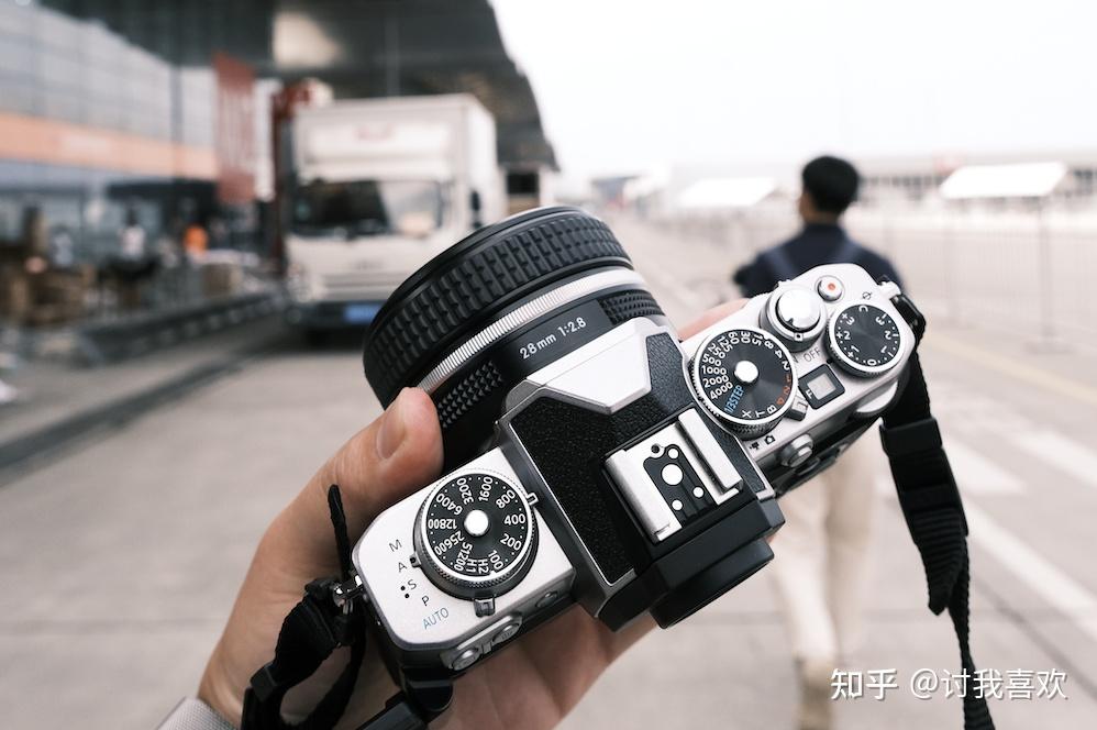 一台高颜值的塑料玩具？尼康Zfc详细使用测评 - 知乎