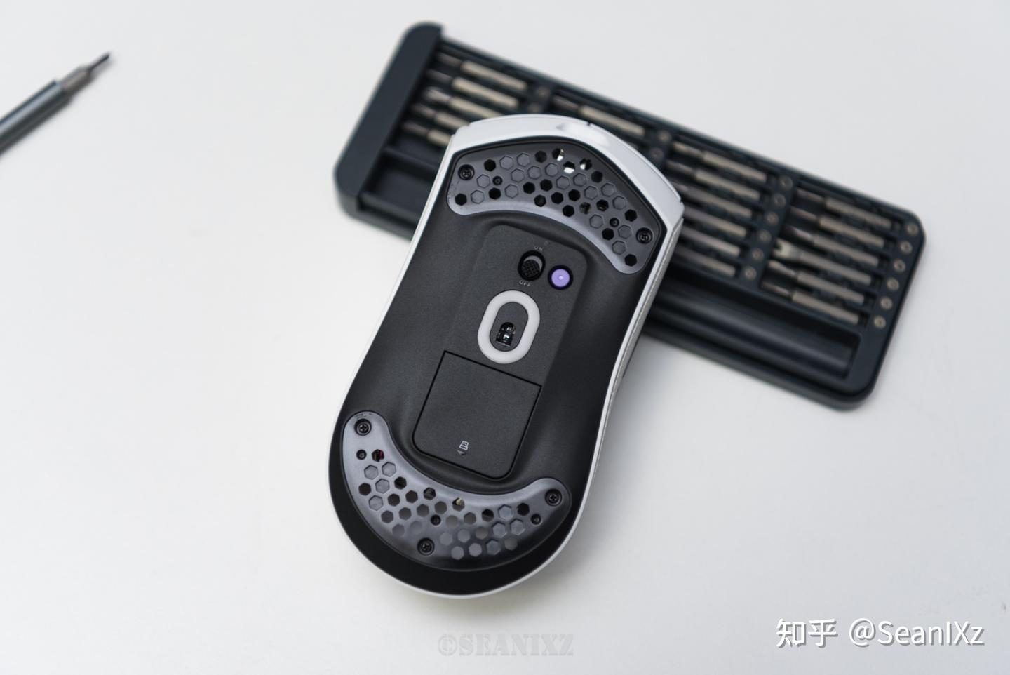 雷柏新款VT7 MAX vs VT7拆解评测体验：高定特调旗舰硬件性能下的全面迭代进化 - 知乎