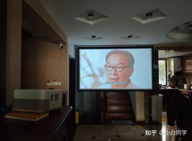 爱普生EF-15W（爱普生ef15w投影仪）怎么样？体验一月优缺点评测