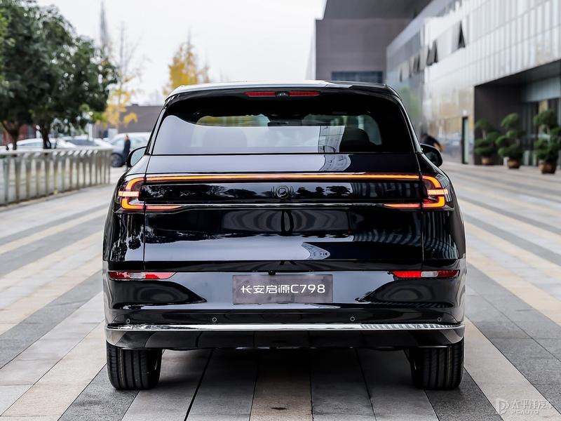 长安启源C798实车亮相 搭载1.5T插混和CDC魔毯悬架 配激光雷达 - 知乎