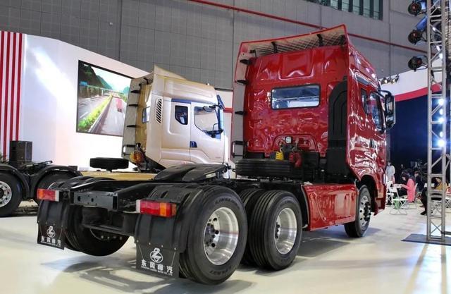 曾经的十年辉煌！6x2双导向和6x2R车型为何在路上消失了？ - 知乎