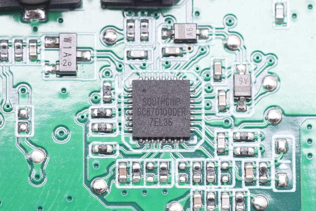 我们把奇瑞一款车上手机无线充电模块拆了，奇瑞车主过来看看用料 - 知乎