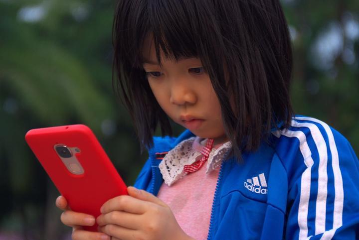 Python + AI：完美抠图，更换背景 - 知乎