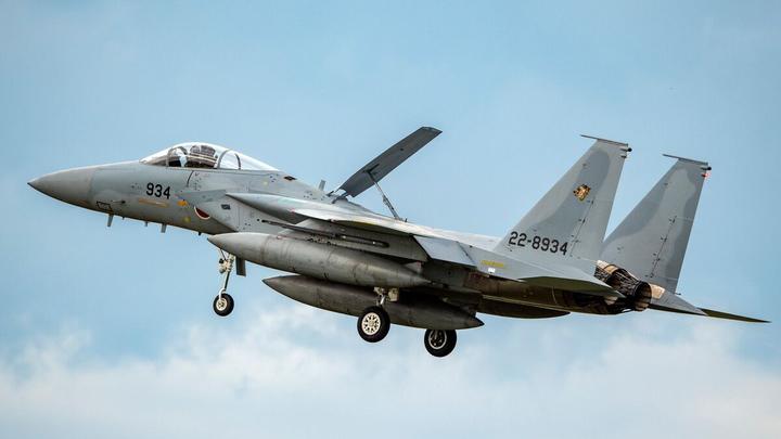 日本考虑使用无人机来对抗解放军，F-15J寿命快被耗干了 - 知乎