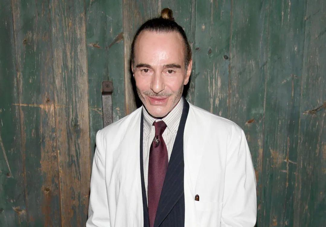 John Galliano | 被Dior开除、让MMM改名，出道36年他还是那个傲娇海盗爷 - 知乎