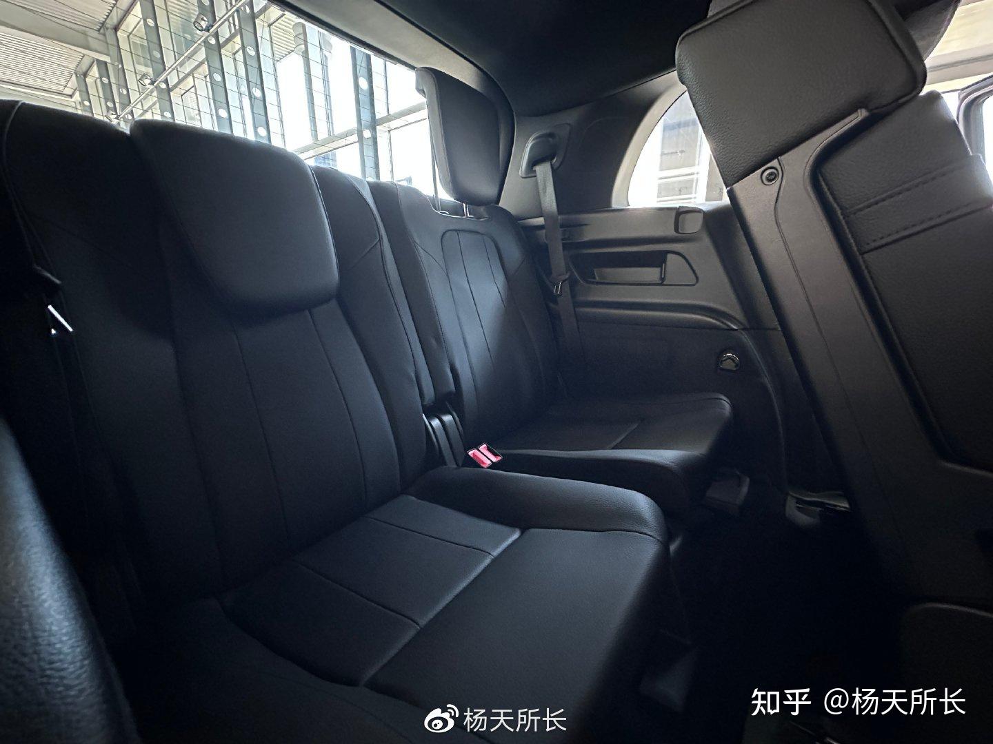 以奔驰GLB、GLC、GLS、V为例，看看什么是应急第三排、什么是真·第三排？ - 知乎