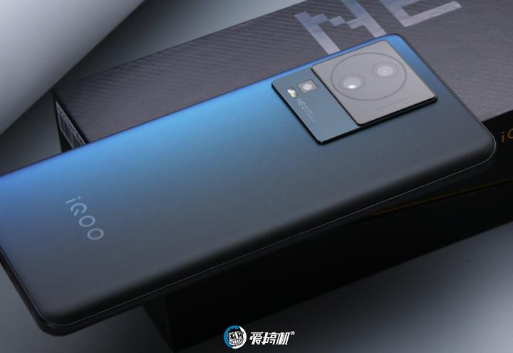 iQOO Neo7竞速版评测：8+256版2799元的骁龙8+ - 知乎