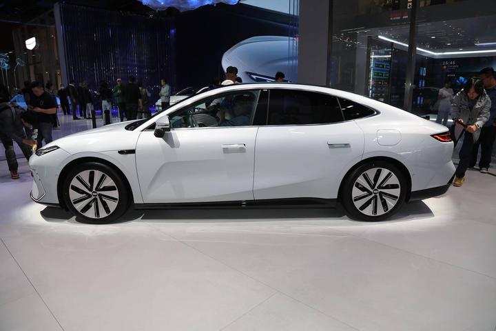 17.58万起，吉利银河E8标配139项功能，实力不输汉EV - 知乎