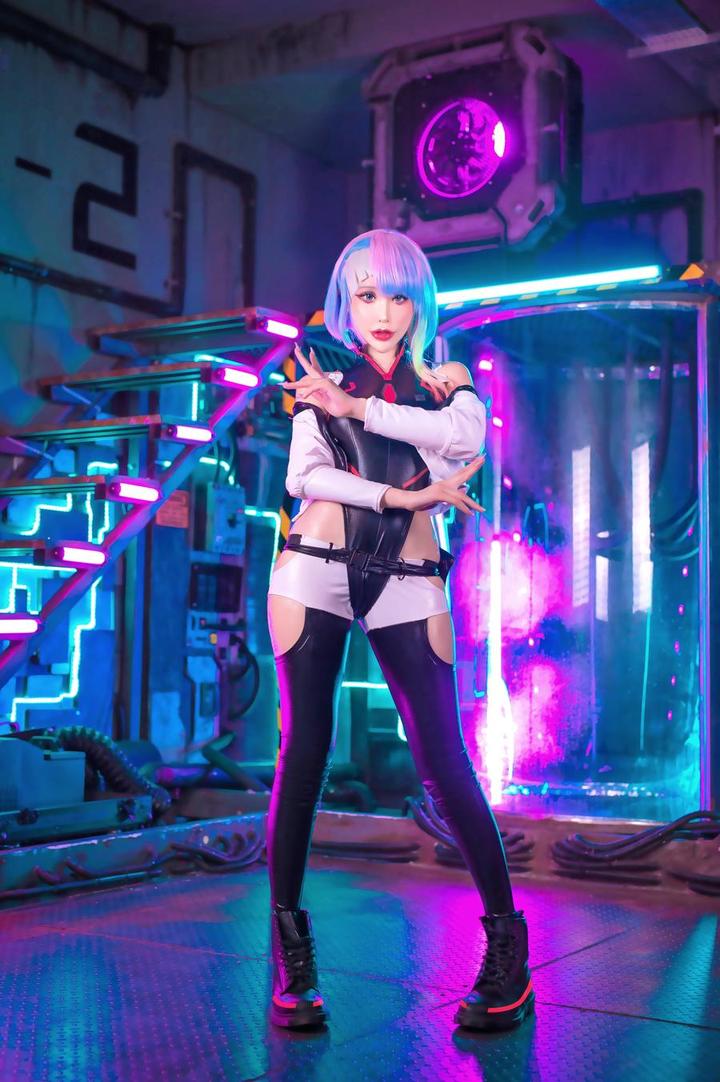 花リリ(Plant Lily)写真合集cos套图:Lucy HD - 知乎