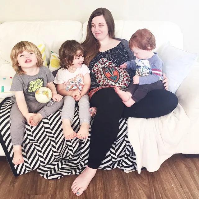 这个澳洲家庭生了两次三胞胎，5个儿子…爸爸：反正我眼里只有女儿 - 知乎