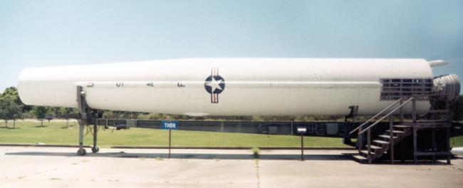 美国GAM-87/AGM-48 天空闪电空射弹道导弹介绍 - 知乎