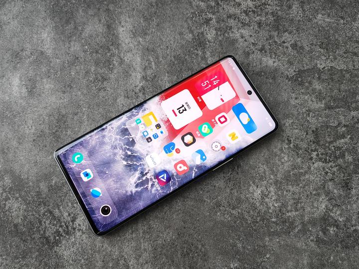 性能之外，天花板级E5屏幕有多惊艳？iQOO 9 Pro体验 - 知乎